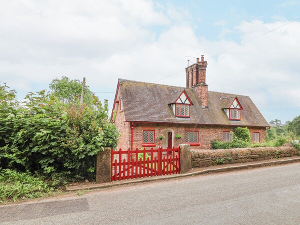 1 Fountain Cottages - Tarporley