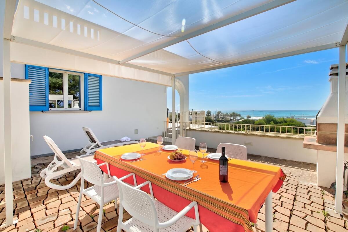 Apartamento Standard, 2 quartos, varanda (La Primula Apartment 2 with Sea-View) | Refeições ao ar livre