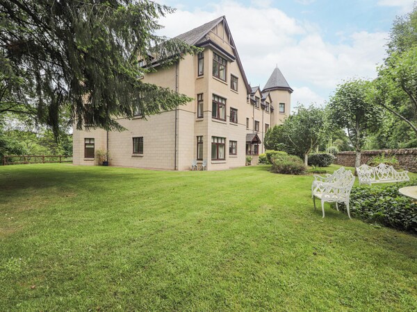 Rossie Lodge - Loch Ness