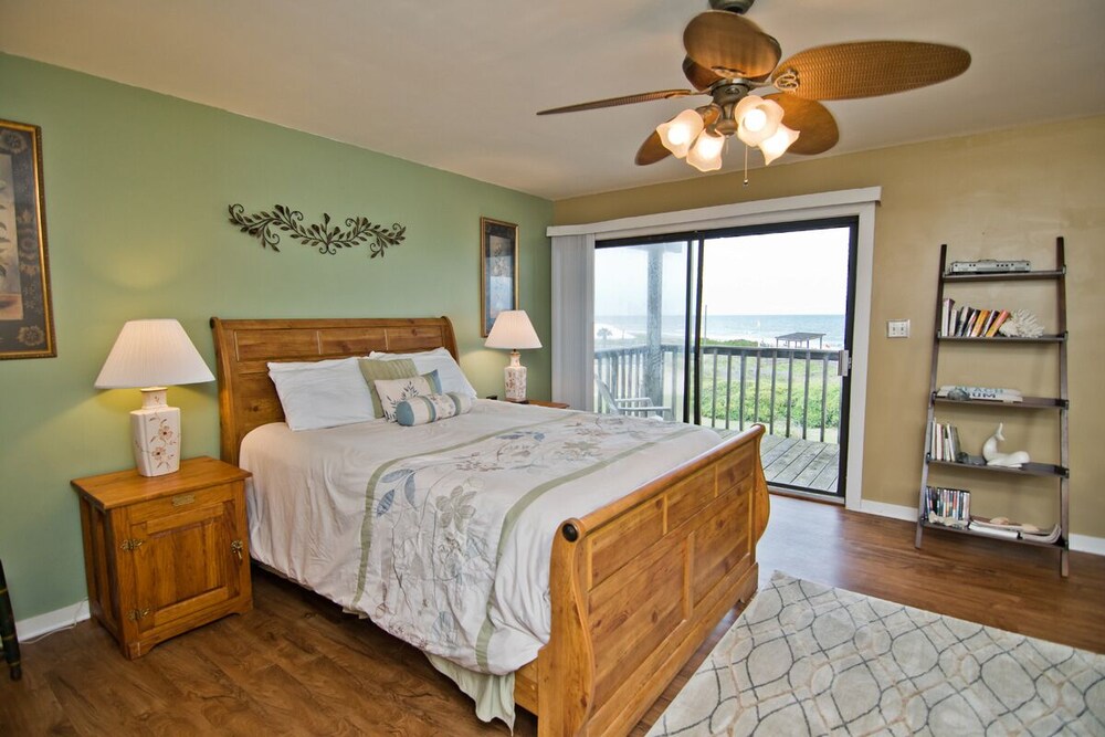 Queens Court 1204, Oceanfront Condo In Emerald Isle, Nc! - Emerald Isle, NC