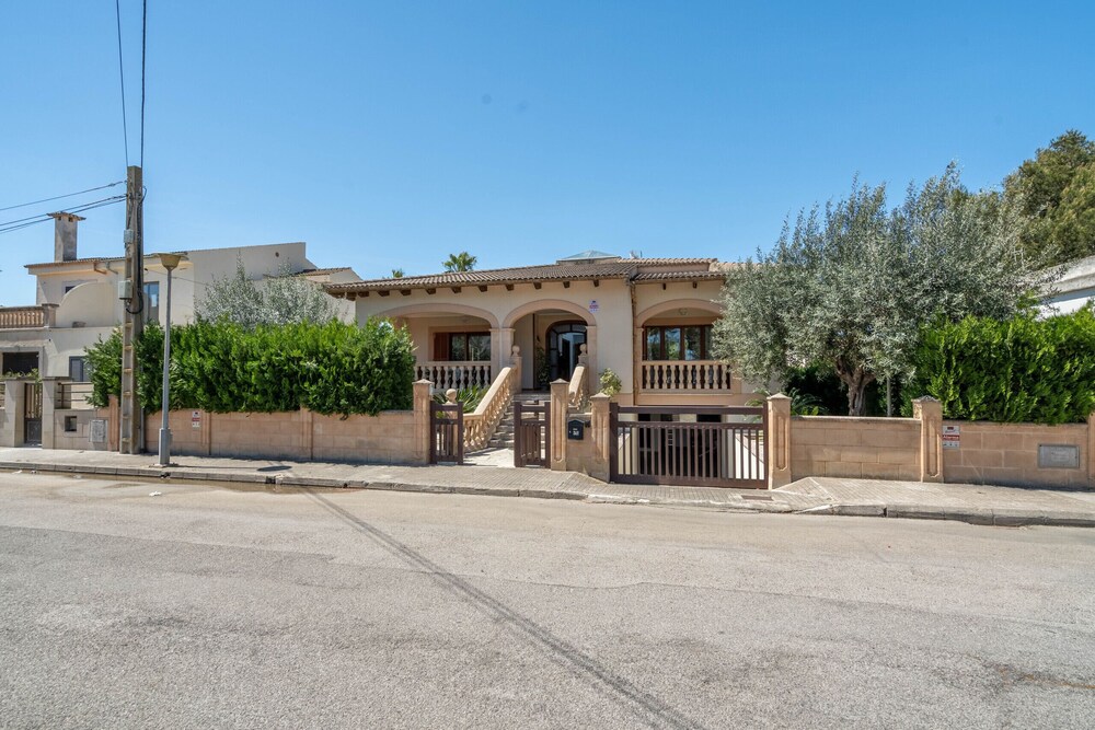 Pons Paradise, Villa 5StarsHome Mallorca - Muro | Vrbo