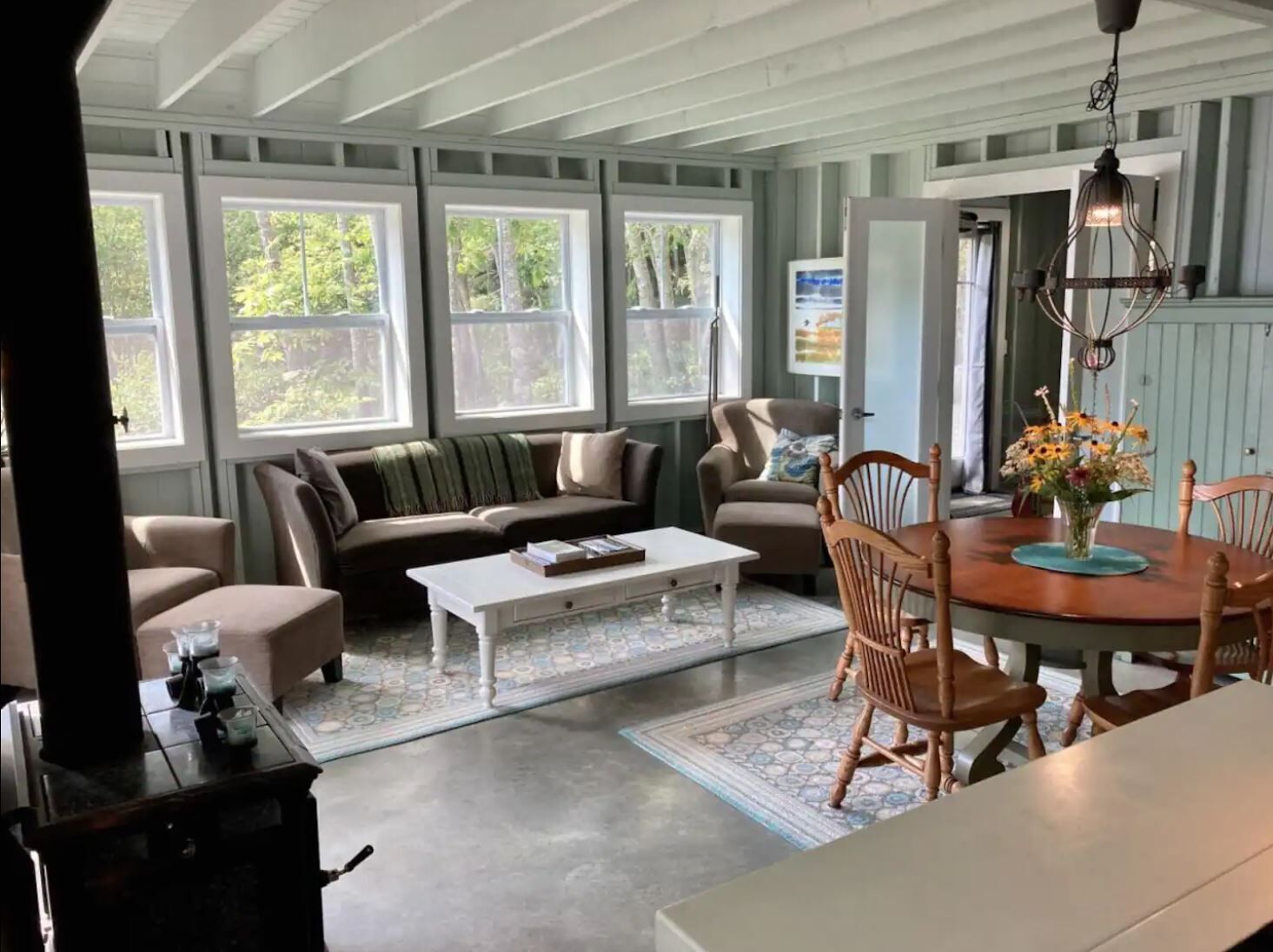 Lakefront Camp Featuring A Small Lodge And 3 Cabins - Sleeps Up To 20 Guests. - Maine