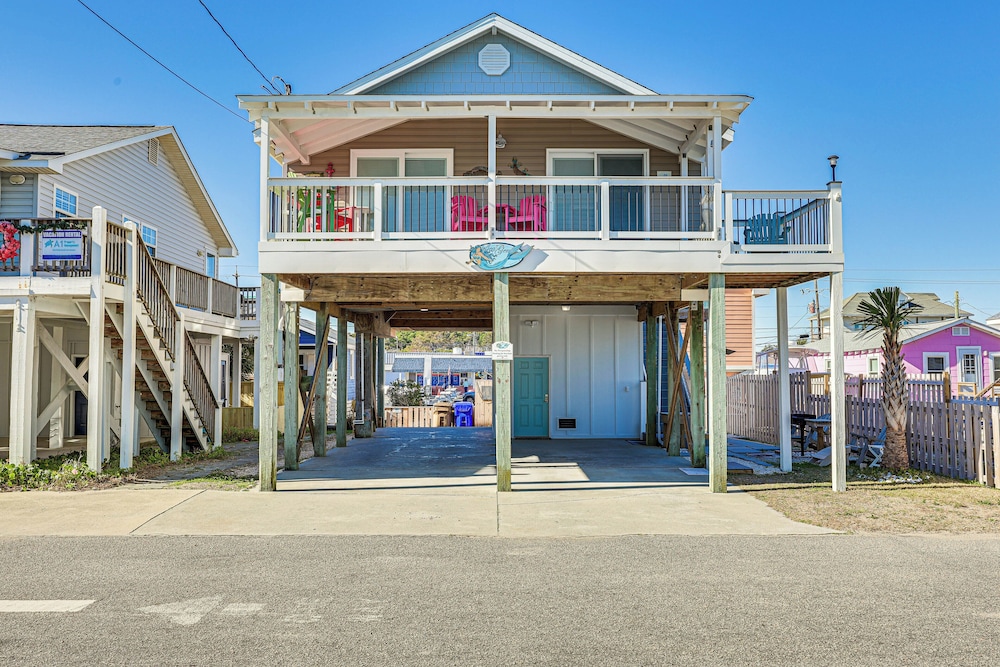 Ocean-view 'Sea Gem' Bungalow: Steps To Beach! - Carolina Beach, NC