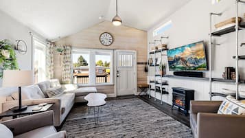 Casa (2 Bedrooms) | Interior