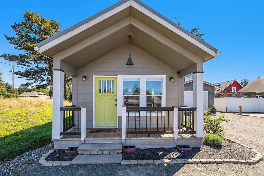 Sweet Seaview Home: Near Beach & Trailhead! - Long Beach, WA