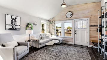 Casa (2 Bedrooms) | Interior