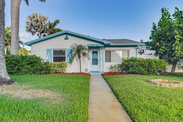 Lovely St Pete Beach Cottage, Walk To Beach & Town - St. Petersburg, FL
