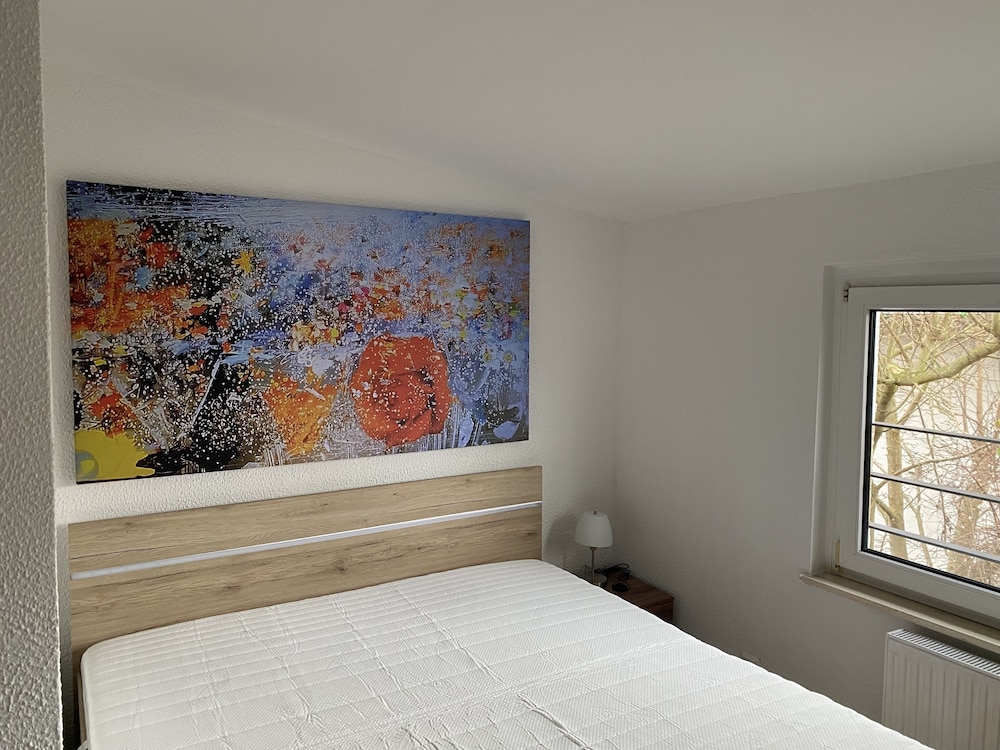 Helle Hübsche Ferienwohnung In In Ruhiger Lage Von Altenburg - Altenburg