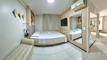Apartamento básico | 2 quartos, cofres nos quartos, ferros/tábuas de passar roupa
