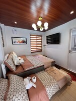 Quarto Triplo Comfort | Roupa de cama fornecida