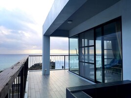 Quarto casal premium | Vista para praia/oceano