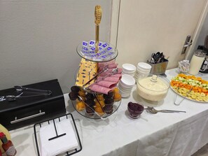 Buffet de pequeno-almoço