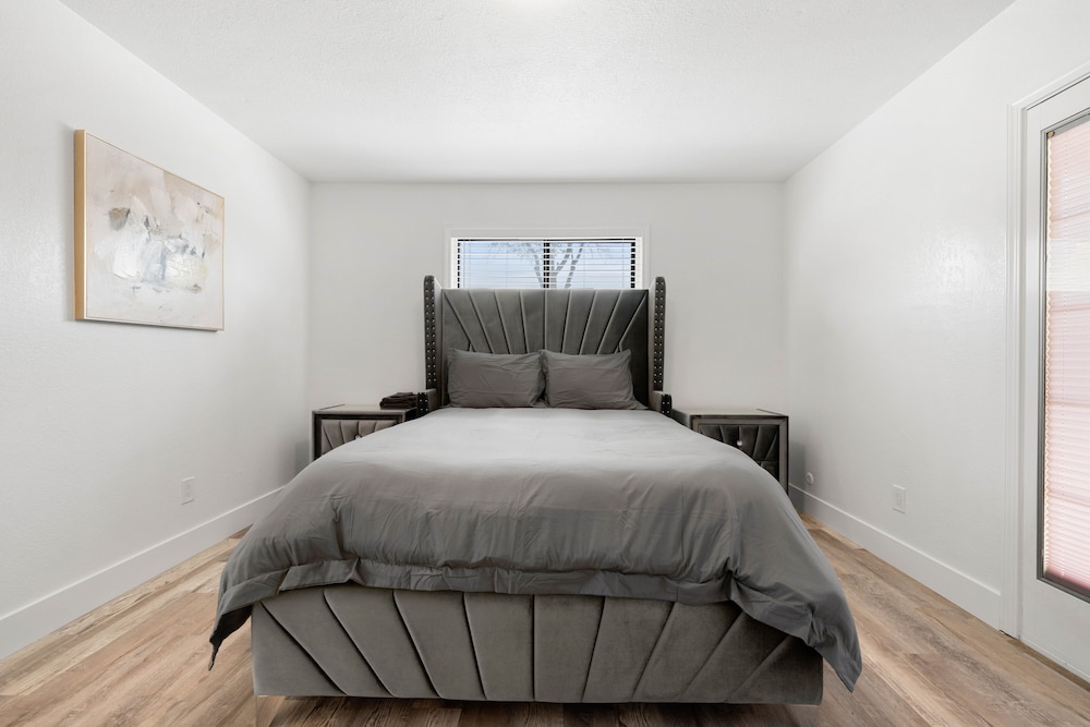 New 3BD/2BA Ideal Escape Close to the River - Carmichael | Vrbo