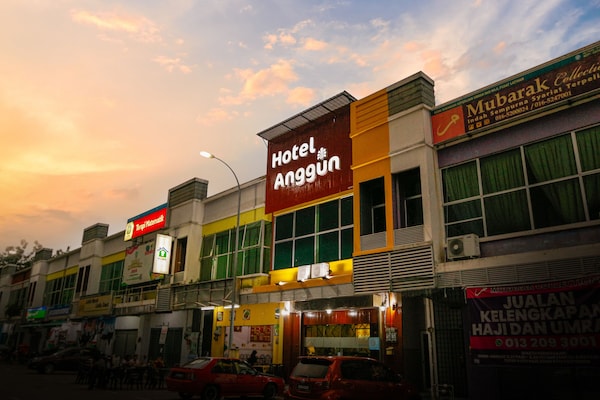 Anggun Hotel - Seri Iskandar