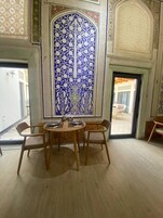 Pequeno-almoço continental diário incluído