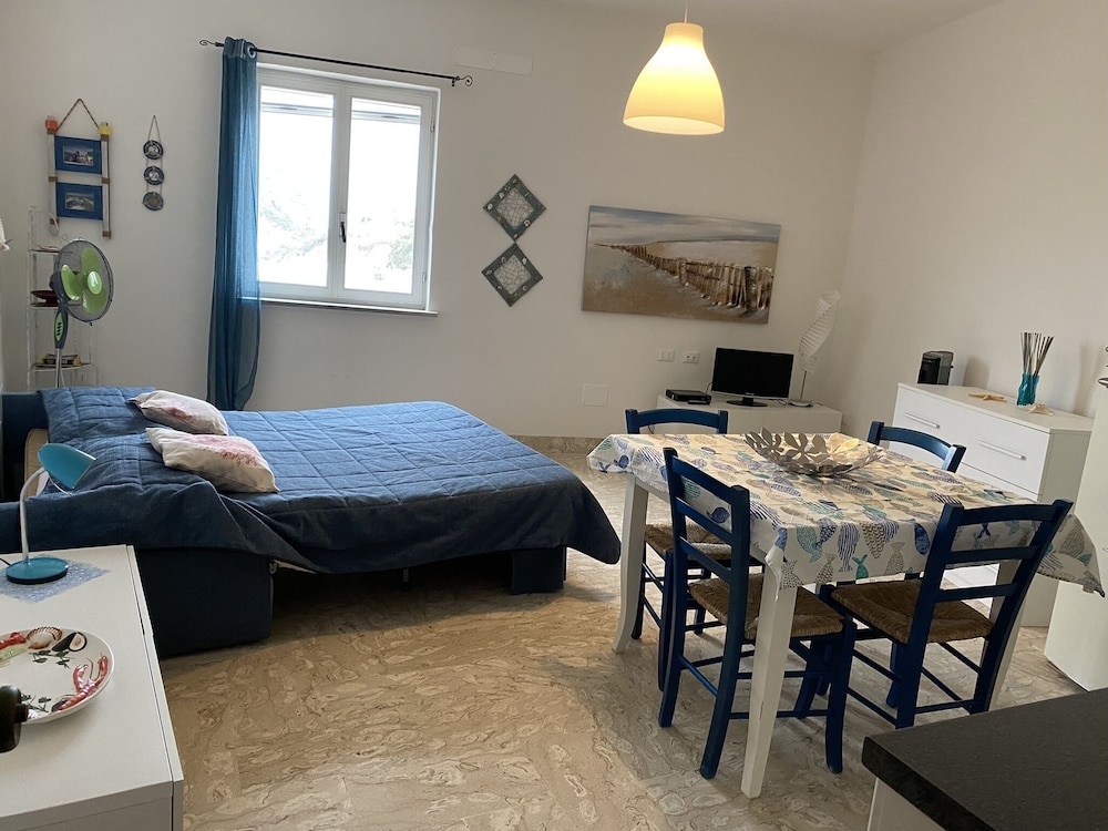 Ponzamania Blue Rose Apartment - Le Forna | Vrbo