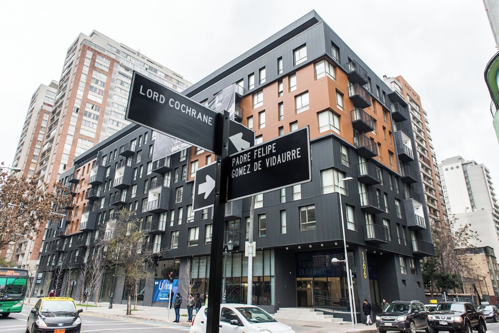 Livinnx Santiago - Santiago