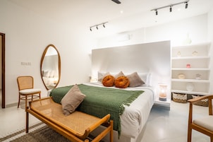 Cofres nos quartos, individualmente decorados