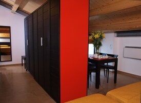 Quarto Triplo | Cofre no quarto, secretária 