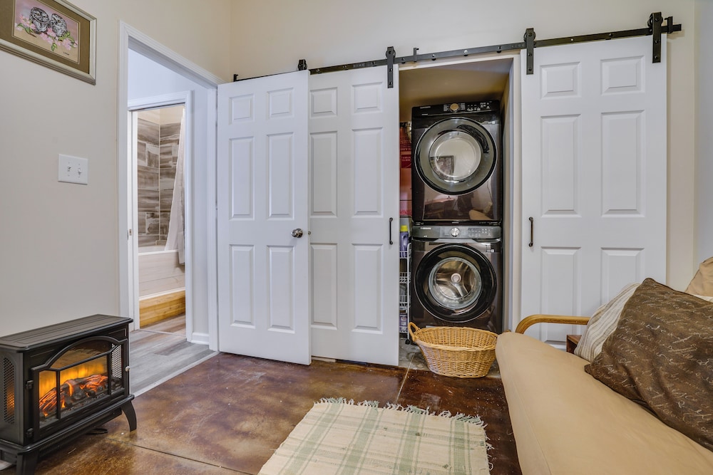 Peaceful Ellsworth Vacation Rental W/ Grill - Red Wing, MN