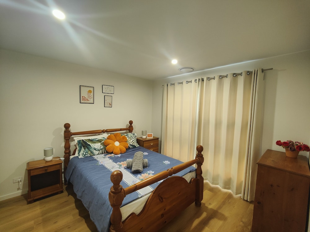 Brand New Settled Beautiful House With Netflix, Near Shops - Canberra