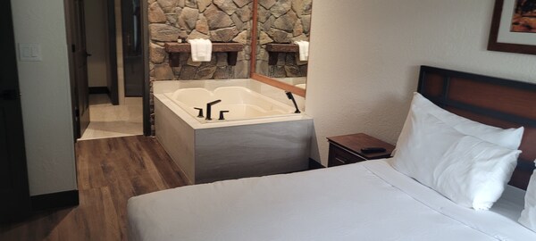 2 Bedroom Park City Westgate Resort & Spa. Ski In\/ski Out - Snowbird, UT