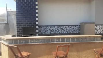 2 bares/lounges