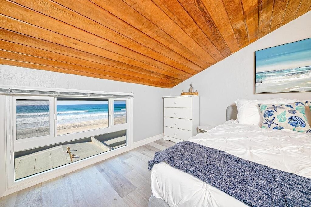 Stunning Ocean Views - Recently Renovated Home & Warm Sunsets - San ...
