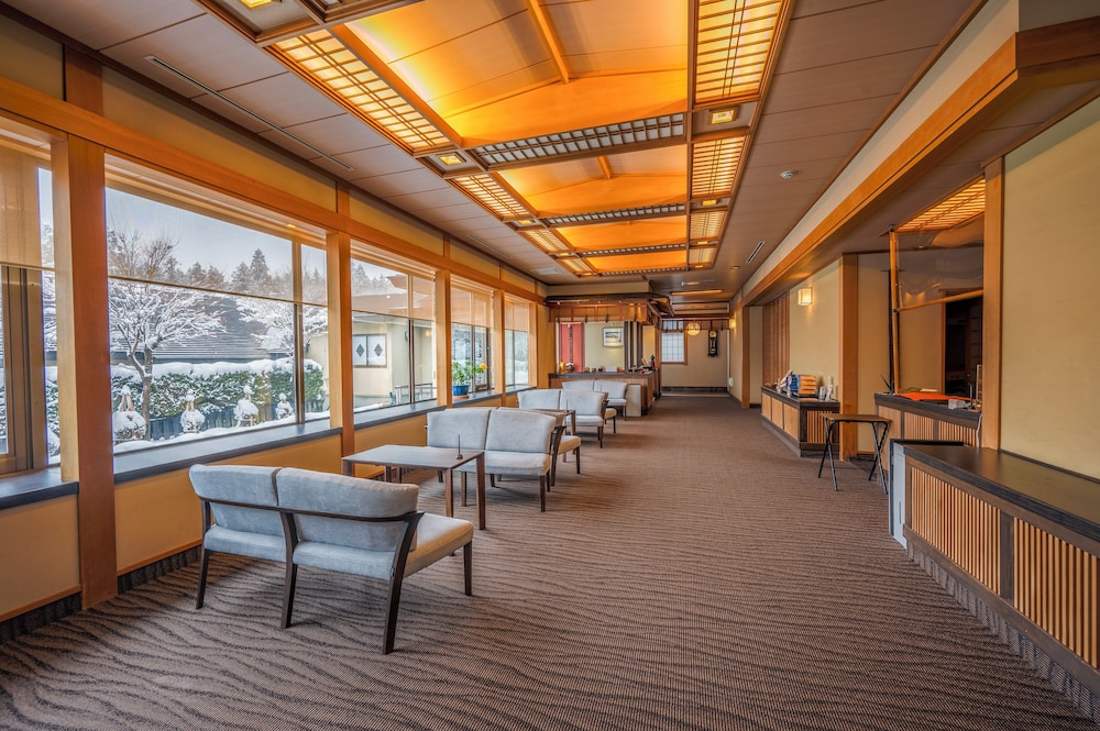 猪苗代磐梯山麓温泉　静楓亭 - 福島県