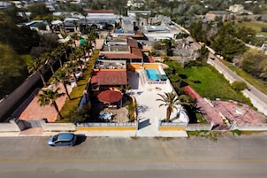 Vila standard, vários quartos (Villa Oasi al mare near the sea with) | Fachada