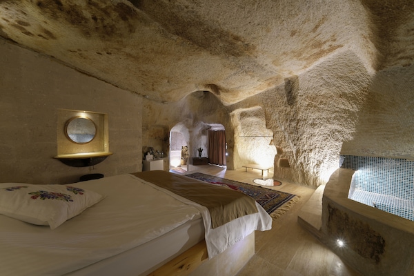 Quarto Superior | 1 quarto, minibar, com decoração personalizada