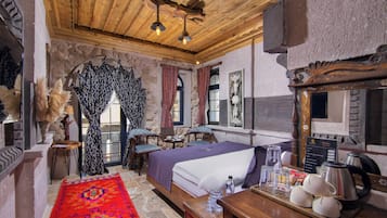 Suite Familiar | 1 quarto, roupa de alta qualidade, minibar, cofre no quarto