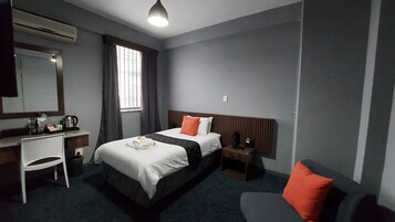Quarto de Luxo | Cofre no quarto, secretária, Wi-fi grátis