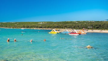 Estúdio, vários quartos, varanda, vista para o jardim | Praia