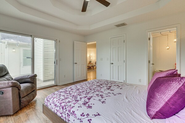 Tranquil Fort Wayne Home: 7 Mi To Downtown - Fort Wayne, IN