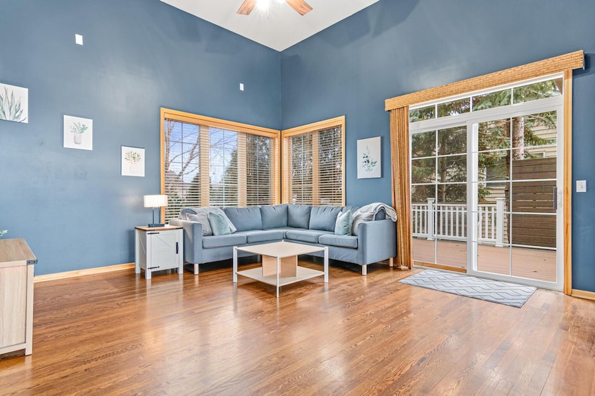 Wonderful Home In Prime Rosemount Location.\n\n - Apple Valley, MN