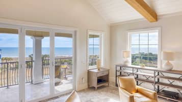 Casa (Multiple Bedrooms) | Interior