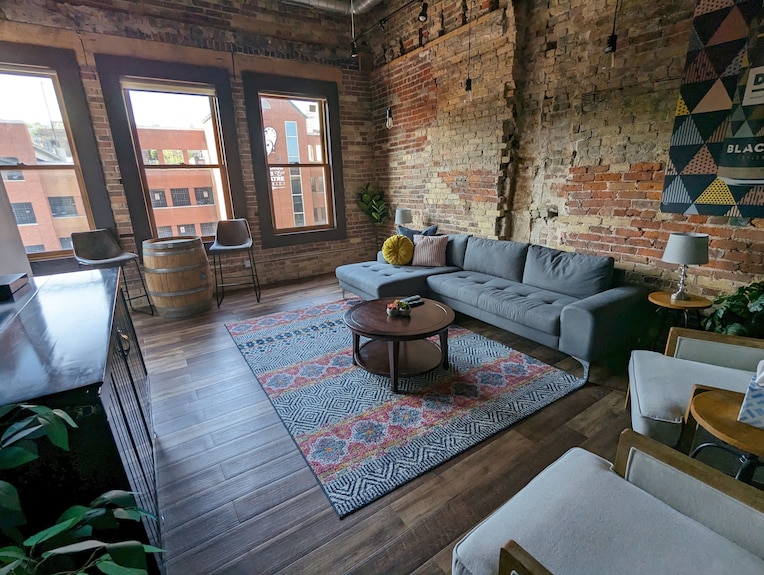 Condo Steps Away From Lake Superior/canal Park - Duluth, MN