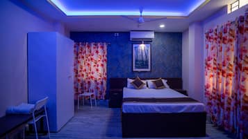 Quarto casal | 1 quarto, Wi-Fi de cortesia