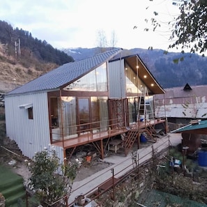 Fachada da propriedade