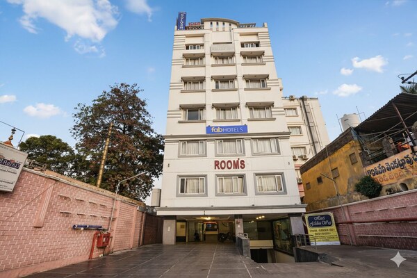 Fabhotel Golden Way - Vijayawada