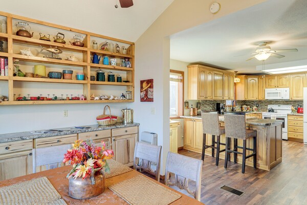 Waterfront Cherokee Village Home W/ Private Dock! - Horseshoe Bend, AR