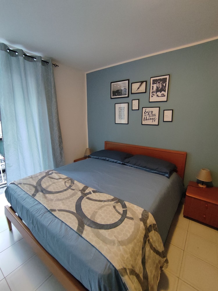 The Arena - Apartment in the Center. Ideal for sightseeing. Metro 100m ...