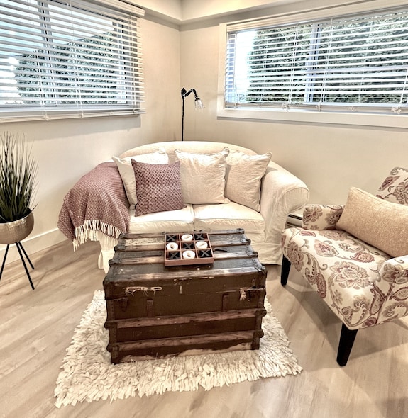 Cute And Cozy, Walking Distance To Gorgeous Beach Or Beautiful Forest Walk! - Vancouver Island