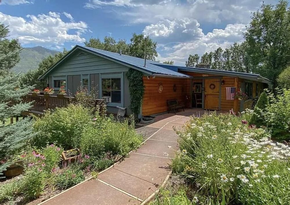 Country Sunshine Bed And Breakfast - Colorado