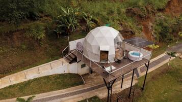 Quarto Básico, 1 cama king-size, casa de banho anexa, vista para a montanha | Exterior