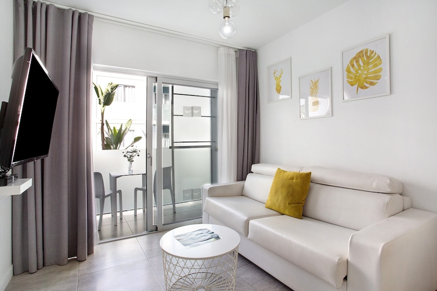 Vacation Apartment 'Bristol Lagoon Retreat' With Pool, Balcony & Wi-fi - Corralejo