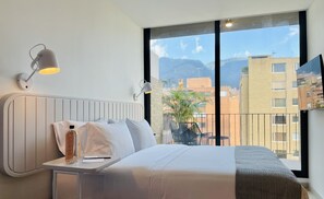 Apartamento sênior | 1 quarto, roupas de cama premium, ferros/tábuas de passar roupa