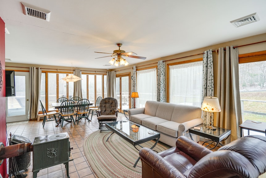 Hawley Home W\/ Deck: 4 Mi To Berkshire East Resort - Massachusetts