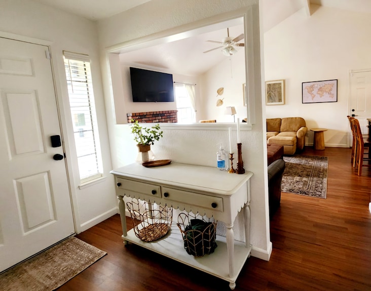 Bespoke Home In The Heart Of Turlock - Modesto, CA